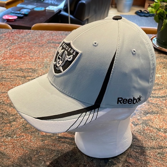 Reebok | Accessories | Oakland Raiders Official Draft Structured Flex ...